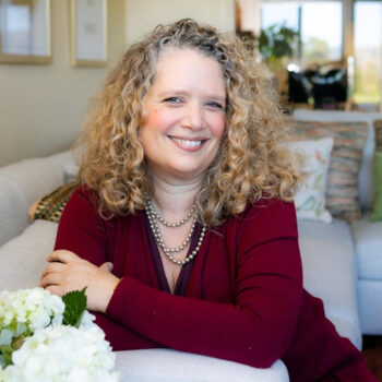 S5e17: Devi Cavitt Razo - Moving Forward With Courage | Hoffman Institute